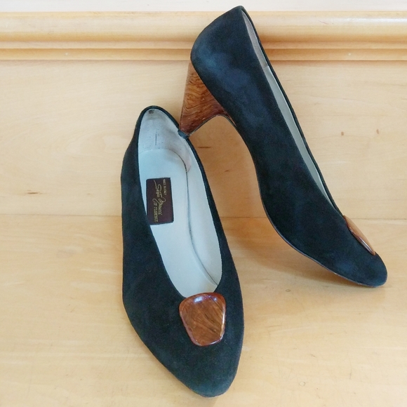 Sesto Meucci | Shoes | Sesto Meucci Black Suede Pumps With Wood Accents ...